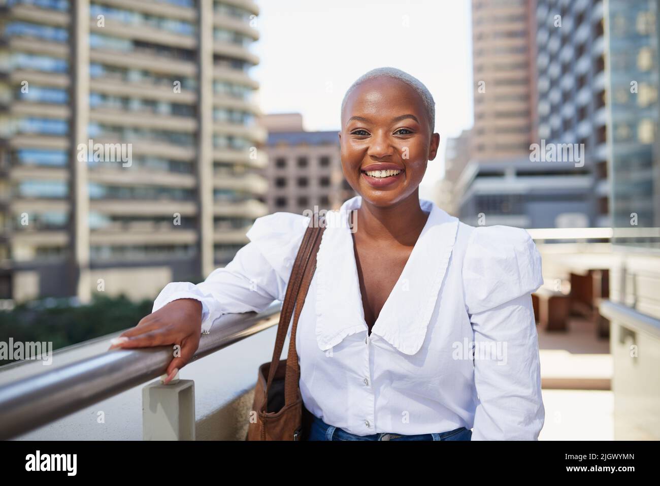 Black woman working hi-res stock photography and images - Alamy