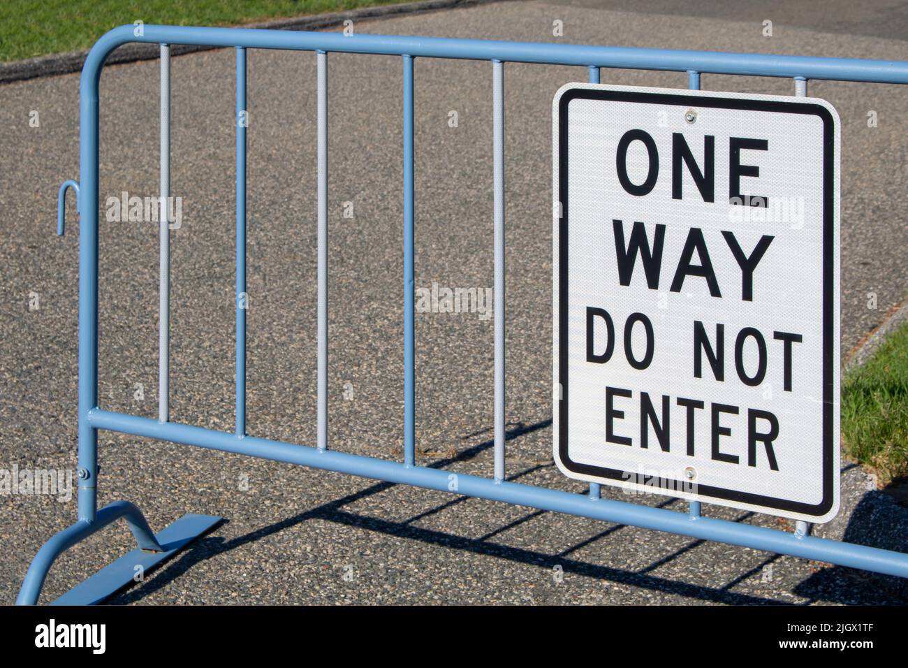 One way access hi-res stock photography and images - Alamy