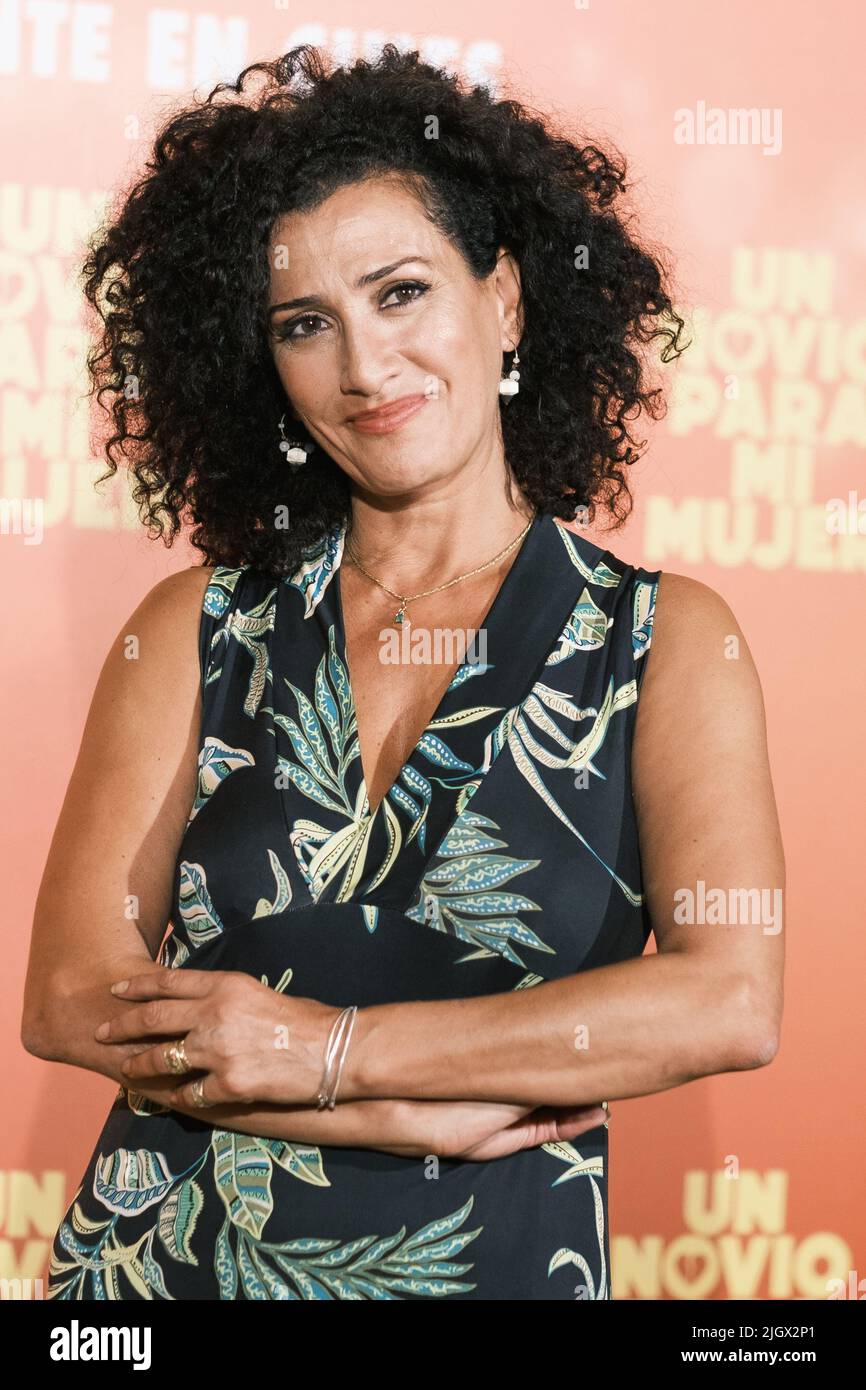 Mujer laura hi-res stock photography and images - Alamy