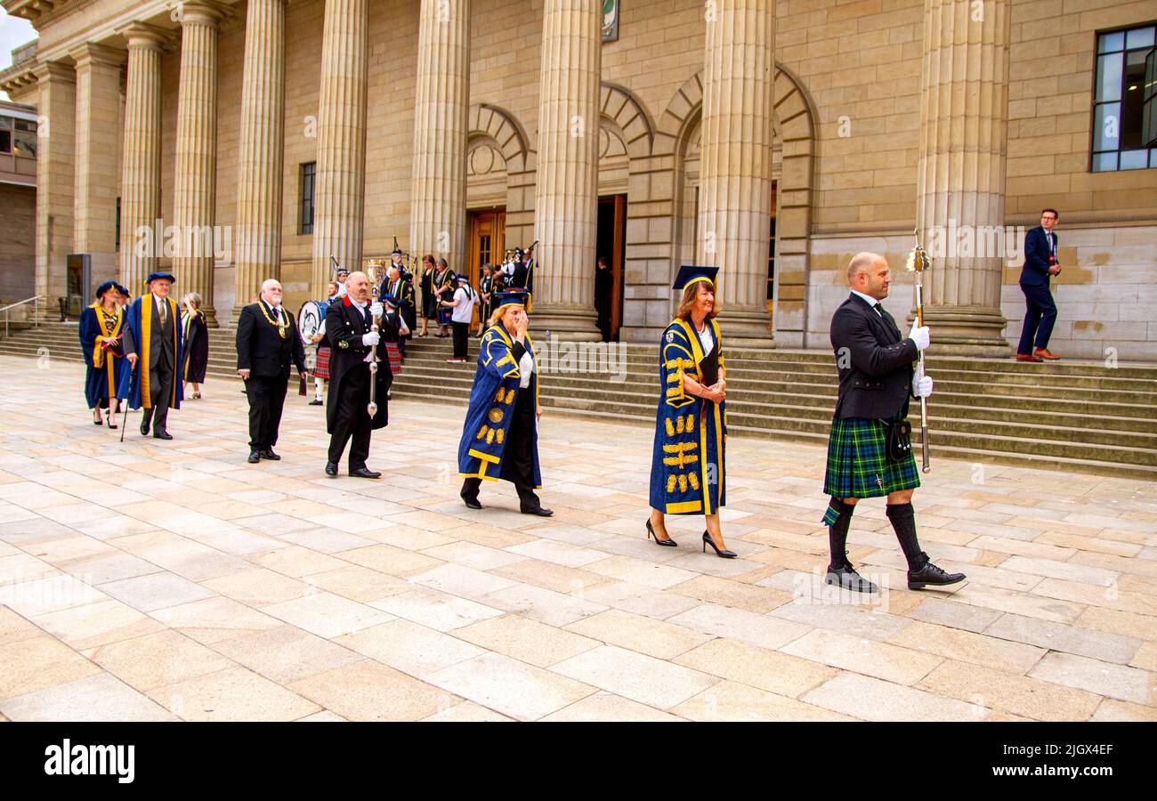 Abertay university graduation ceremony hi-res stock photography and ...