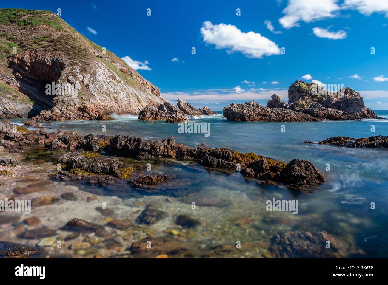 Natural landforms hi-res stock photography and images - Alamy