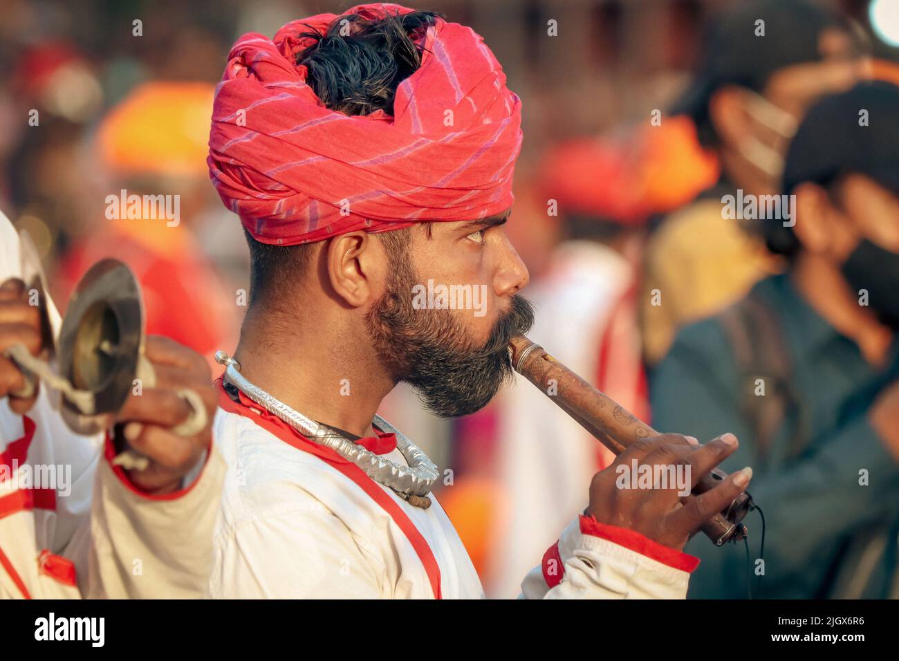 Jaipur, Rajasthan, India- April 05, 2022: man playing alghoza in ...