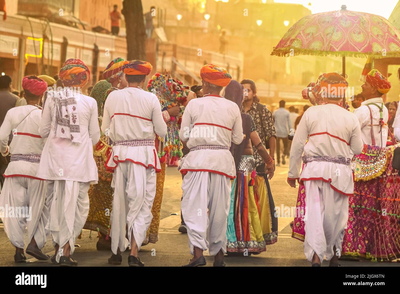 Rajasthan music instrument hi-res stock photography and images - Alamy