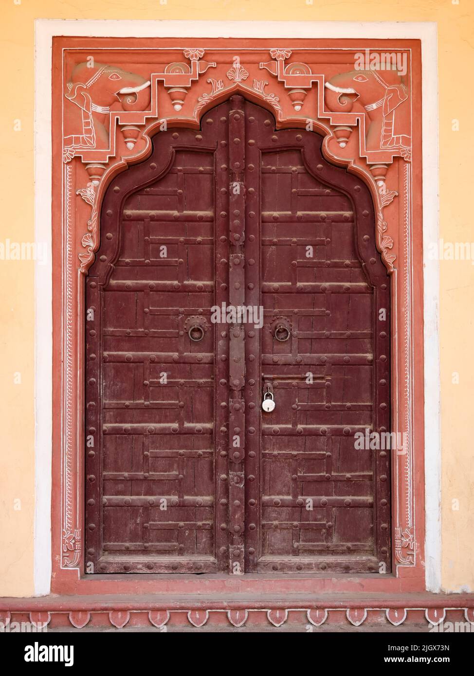 Jaipur, Rajasthan, India- April 27, 2022: Wooden gate of art work Door ...