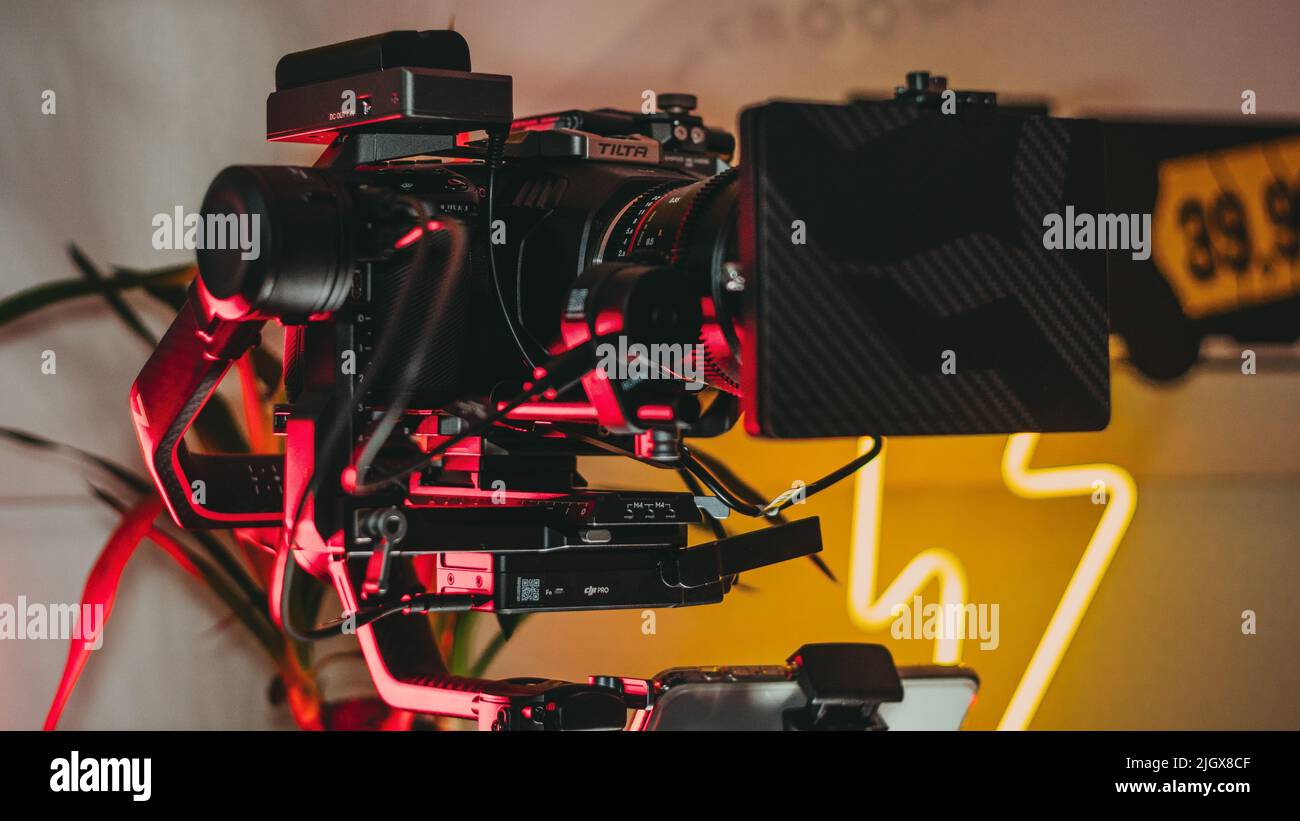 The Sony FX3 Cinema camera with the Ronin RS2 gimbal Stock Photo - Alamy