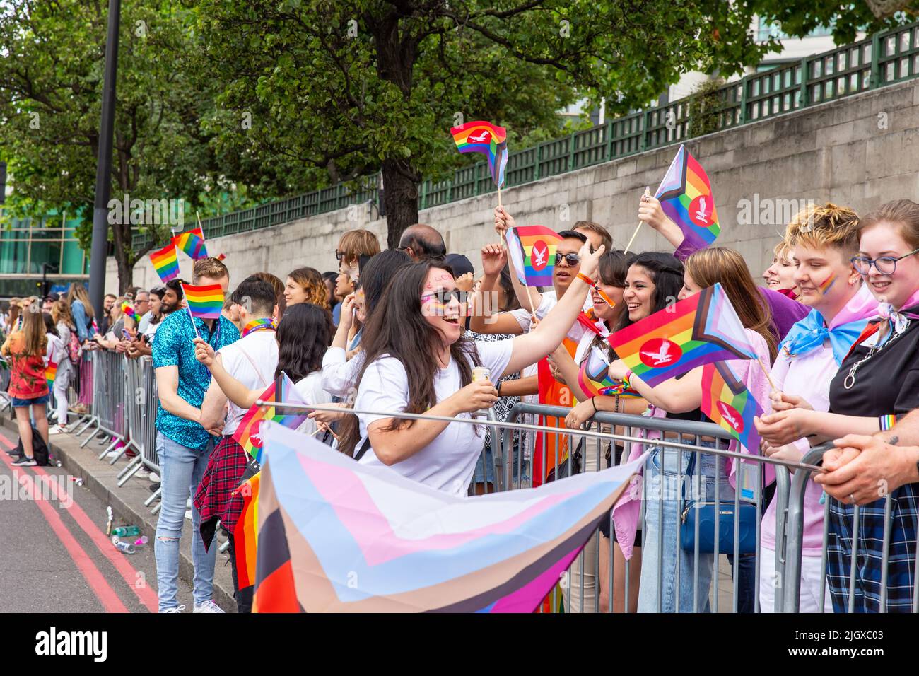 Scenes of the crowd - The Independent marching in the Pride in London parade 2022 Stock Photo ...