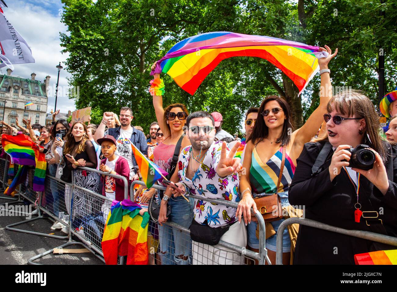 Scenes of the crowd - The Independent marching in the Pride in London parade 2022 Stock Photo ...