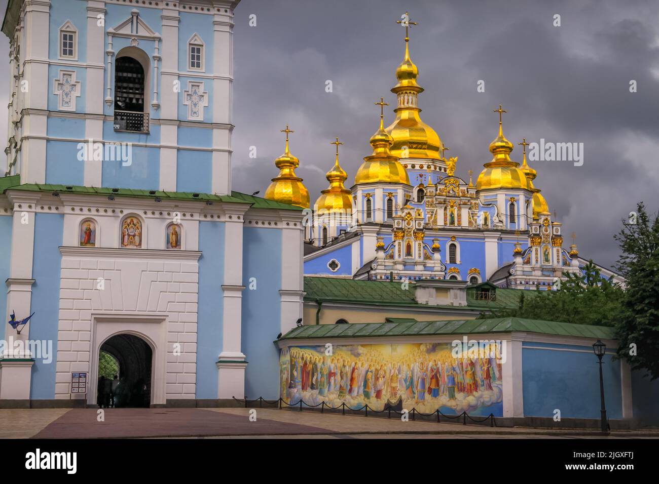 Beautiful St. Michael s Golden-Domed Monastery and dramatic sky, Kyiv ...