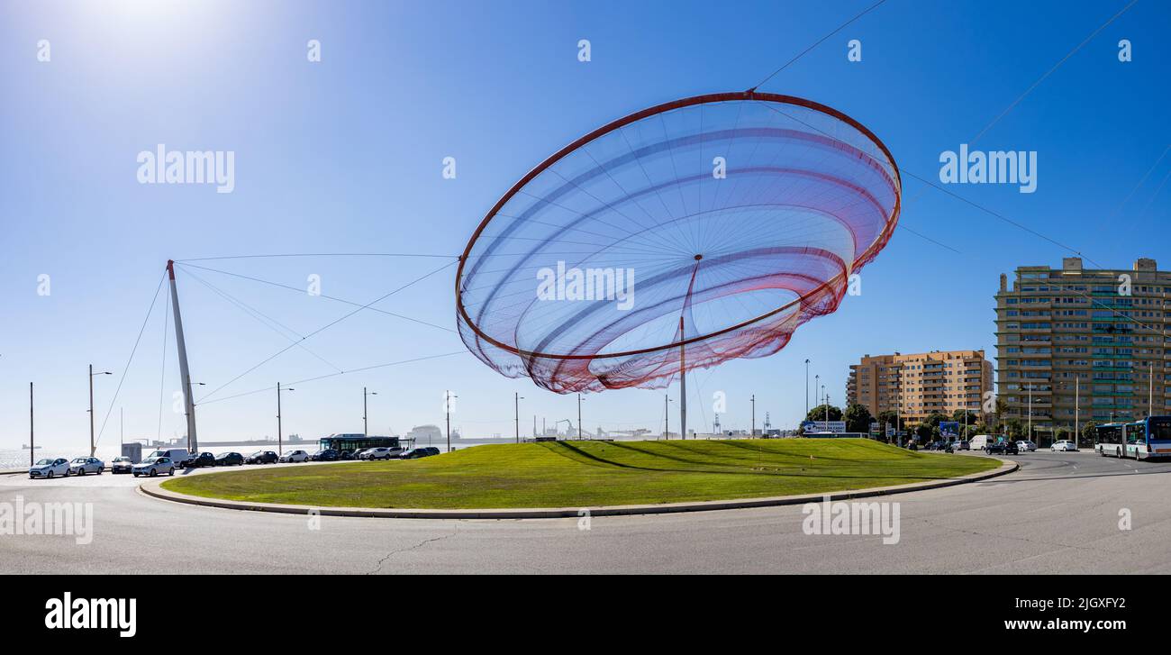 A picture of the dynamic sculpture She Moves, created by Janet Echelman ...