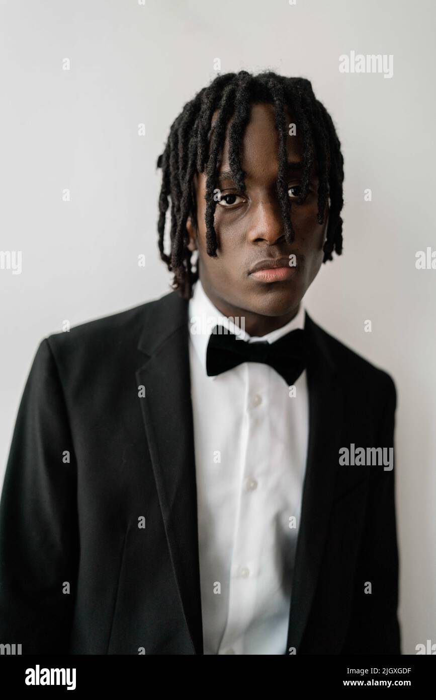 Black man wearing a bow tie hi-res stock photography and images - Alamy