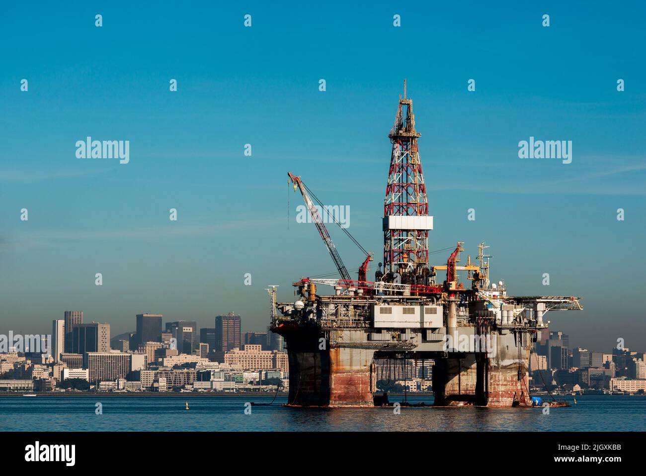 Natural gas extraction plant hi-res stock photography and images - Alamy