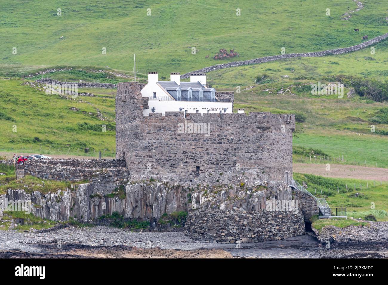 Mingary Castle, a 13th century castle with fine dining restaurant and ...