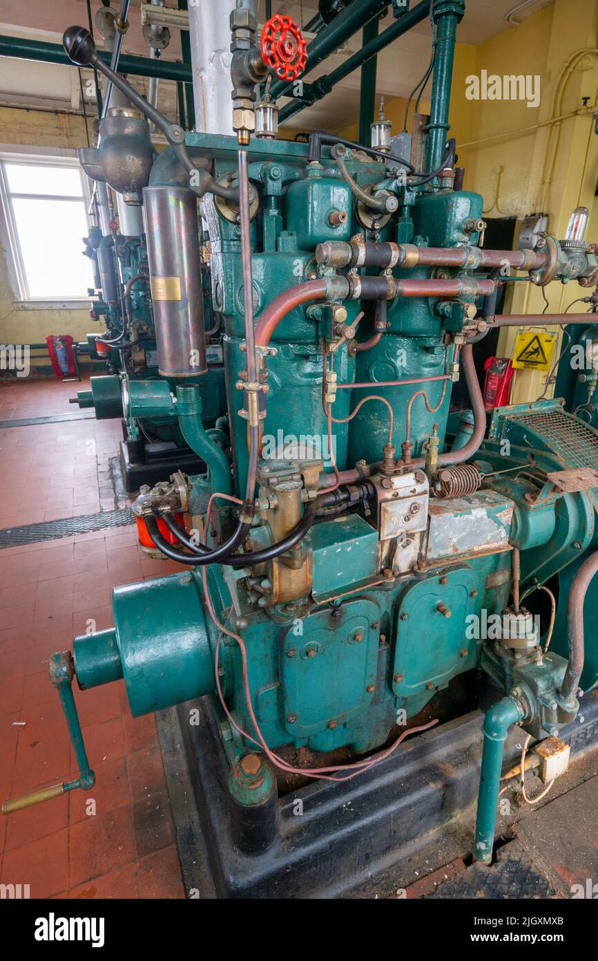 Kelvin Diesel K2 engine, showing crank case and cylinder arrangement ...