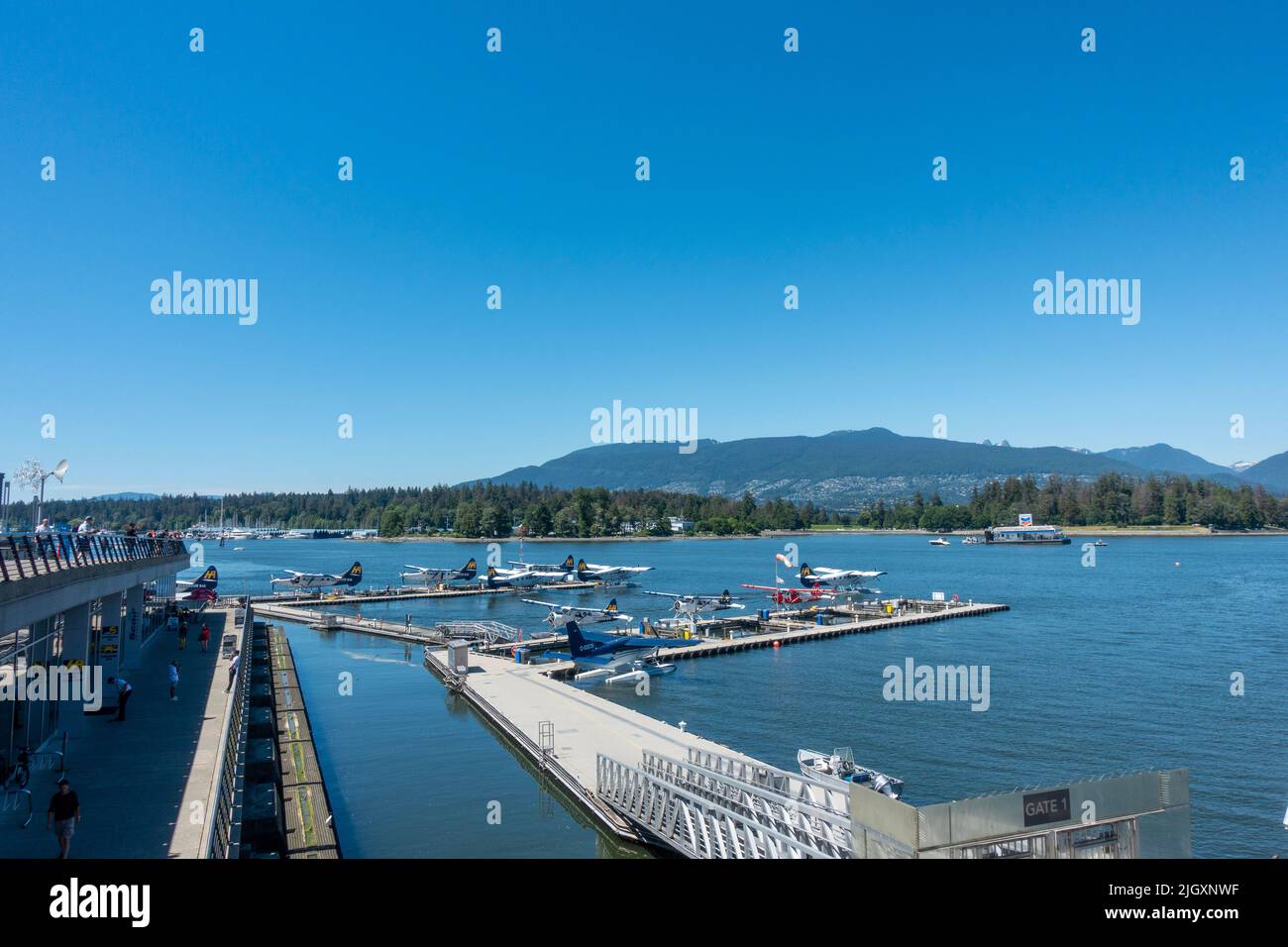 Harbour flight center hi-res stock photography and images - Alamy