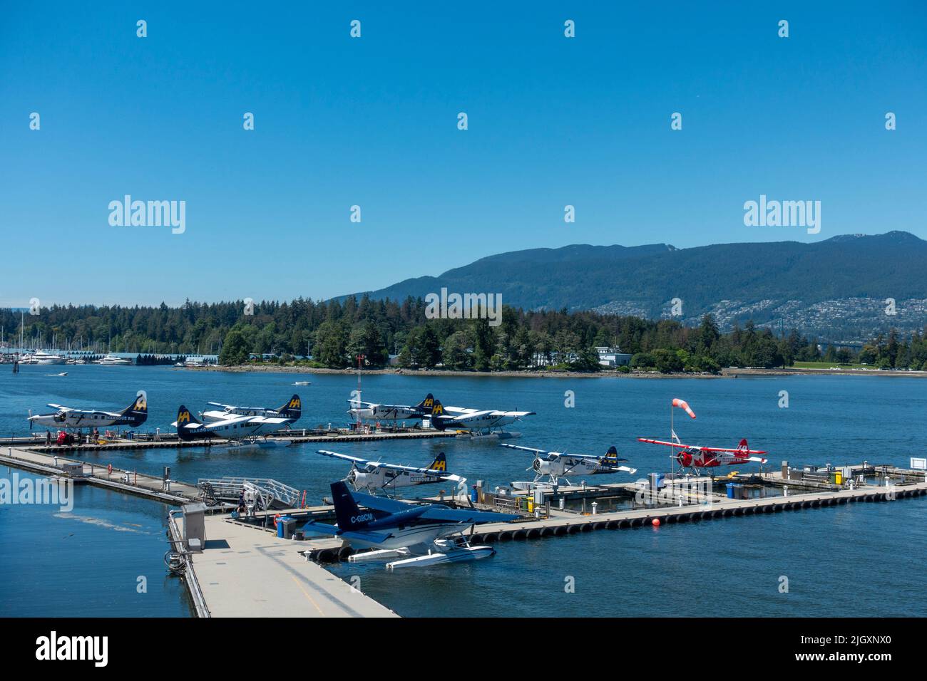 Seaplane Terminal in Vancouver Harbour Flight Center Stock Photo - Alamy