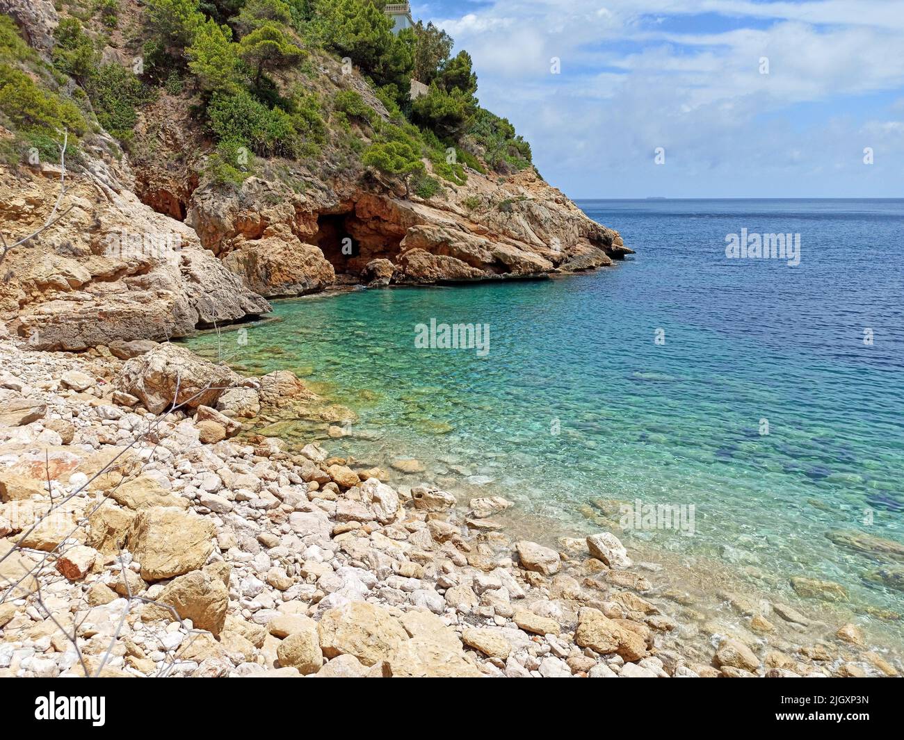 A cliff near the seashore overseeing the deep ocean Stock Photo - Alamy