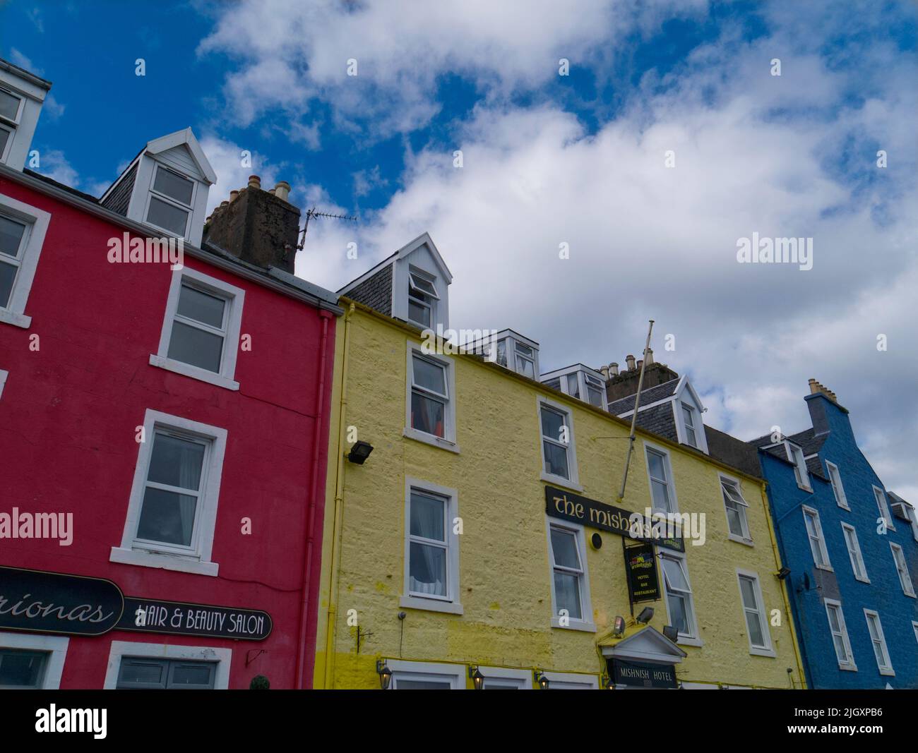 Mishnish Hotel, Tobermory, Isle of Mull Stock Photo - Alamy