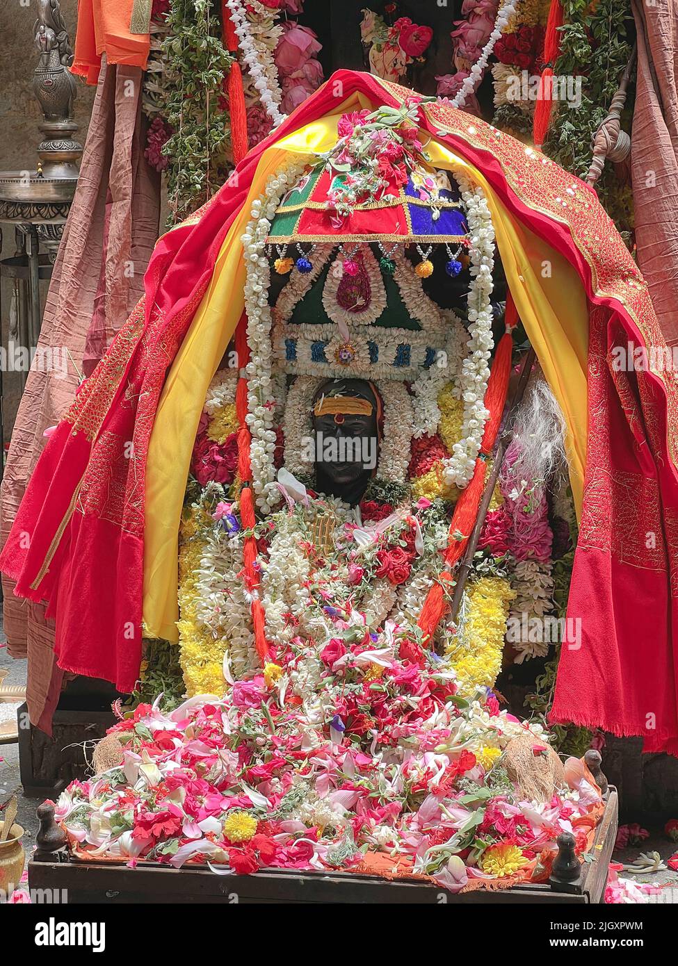 Maha periyavaa hi-res stock photography and images - Alamy