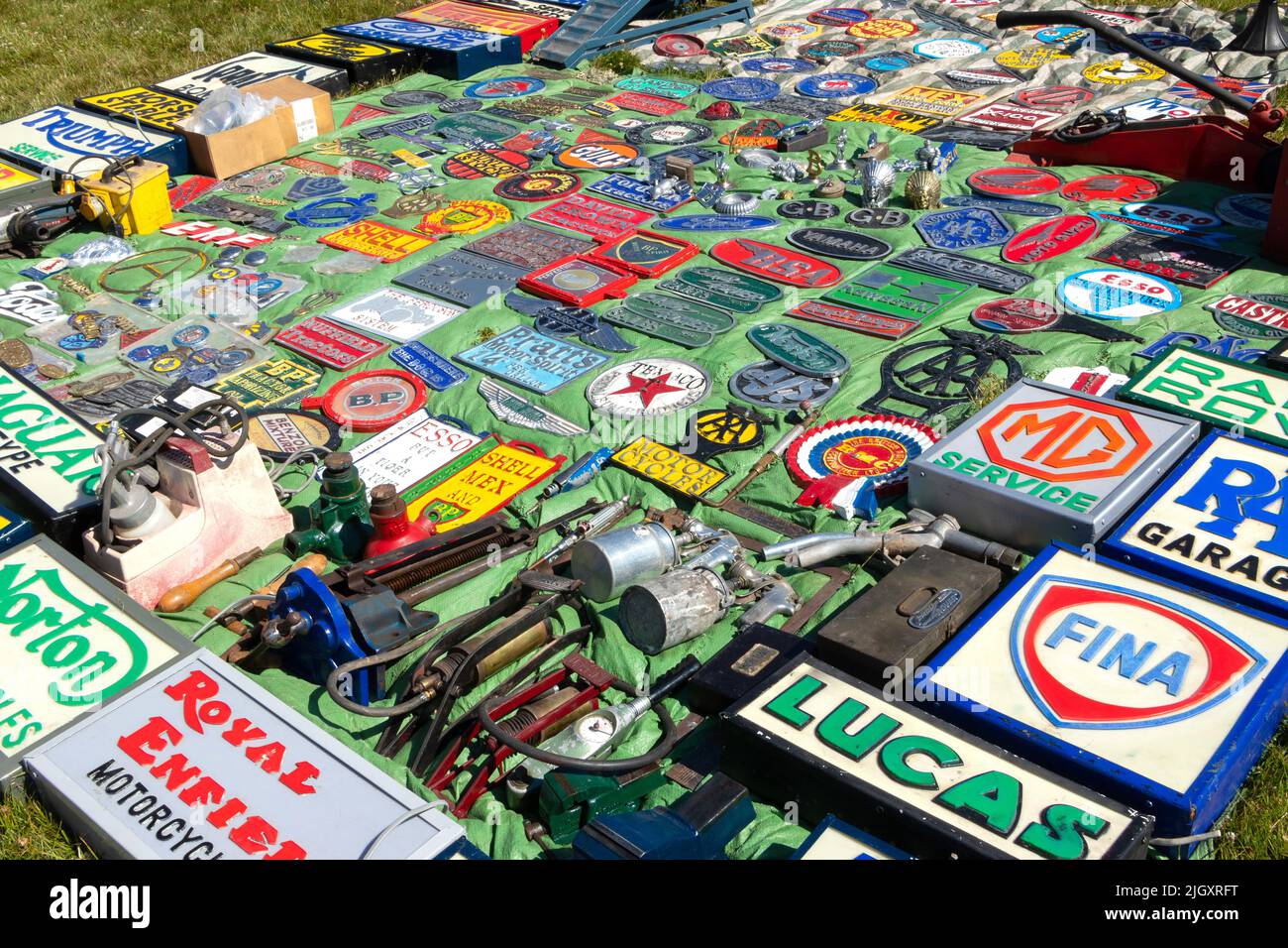 vintage car badges, garage signs ephemera and car spare parts for sale ...