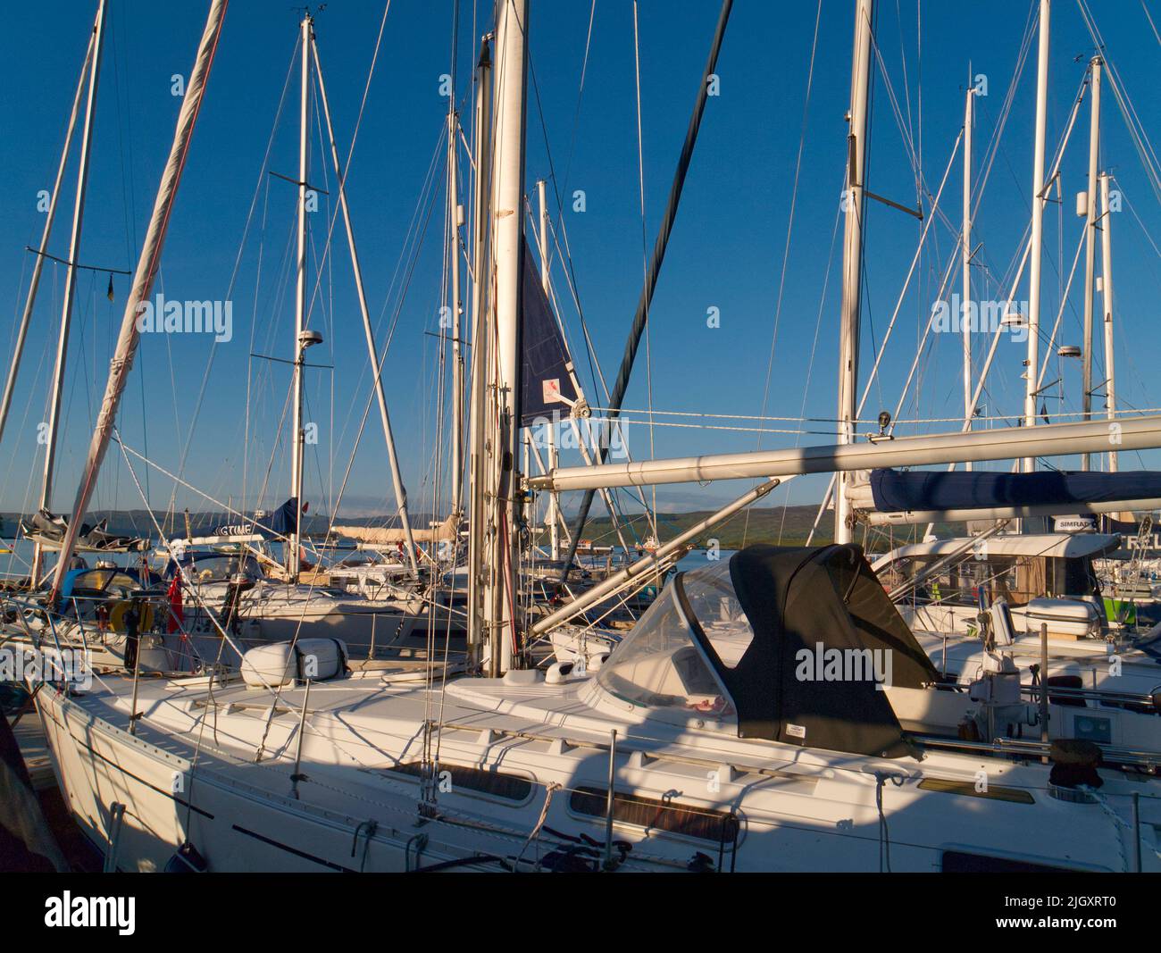 Boats in Tobermory, Isle of Mull Stock Photo - Alamy