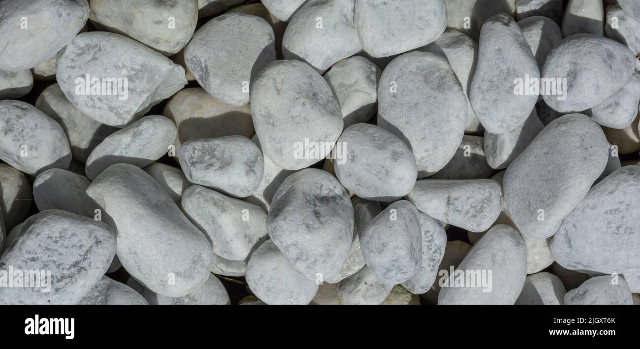White pebbles pattern hi-res stock photography and images - Alamy
