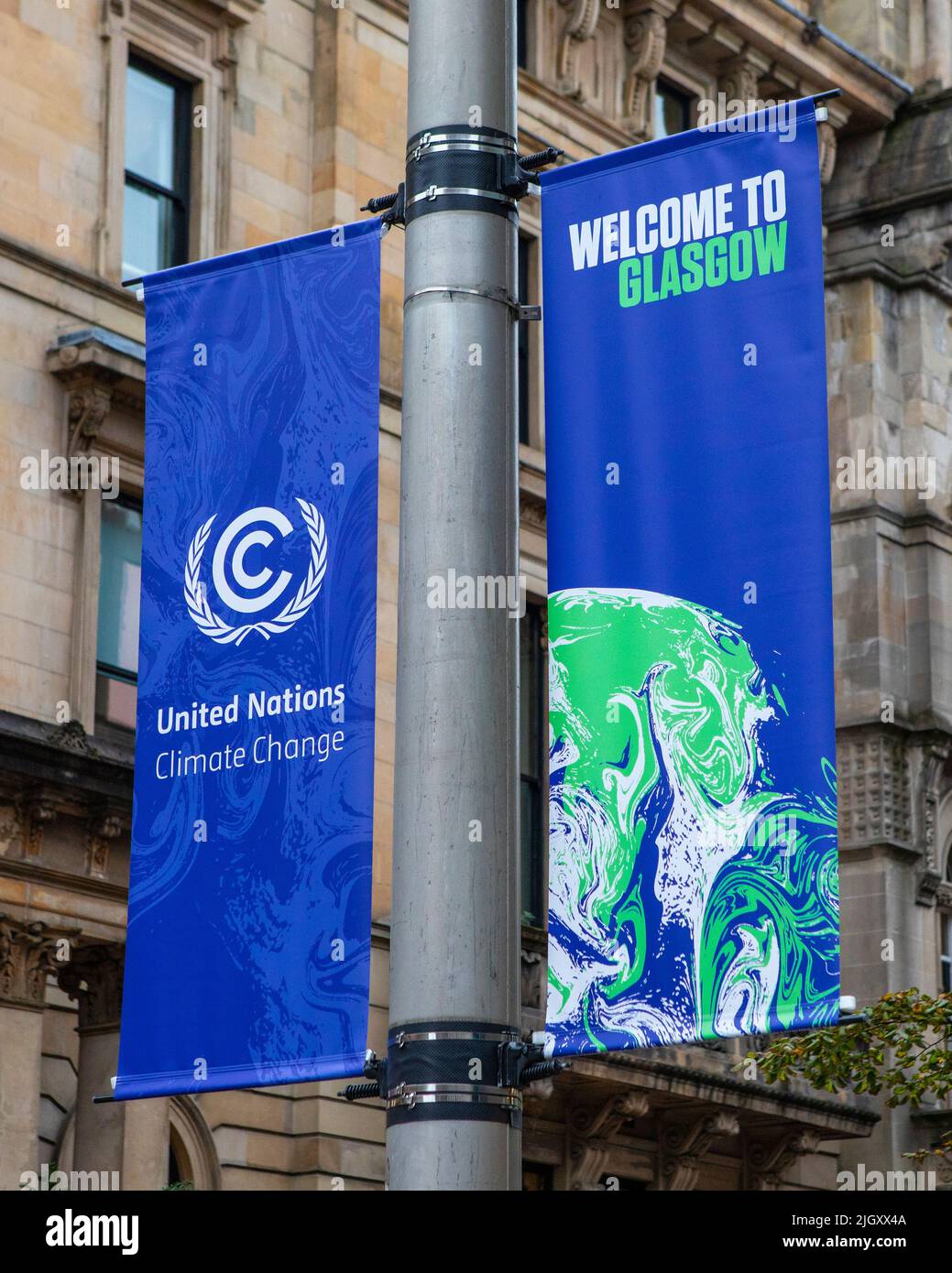 Cop26 welcome to glasgow sign hi-res stock photography and images - Alamy