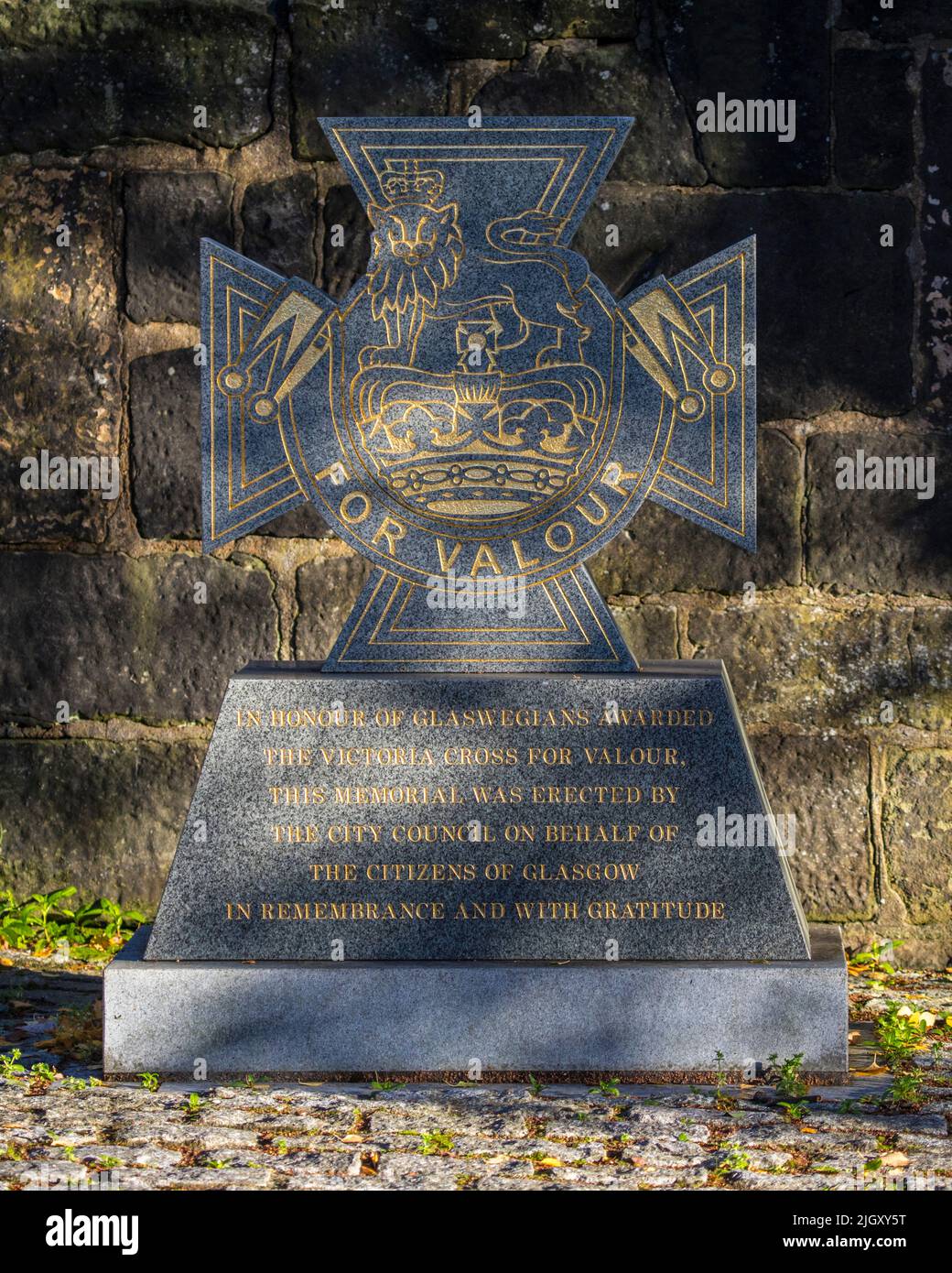 Glasgow, Scotland - October 15th 2021: Glasgow Victoria Cross Memorial ...