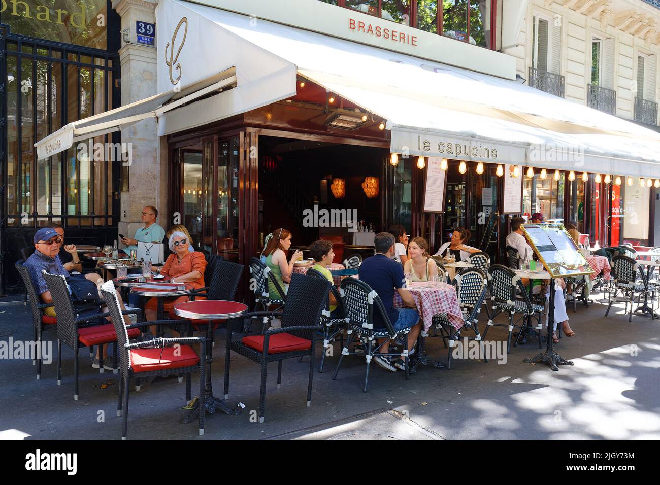 Paris, France-July 11 , 2022 : The traditional French brasserie Le ...