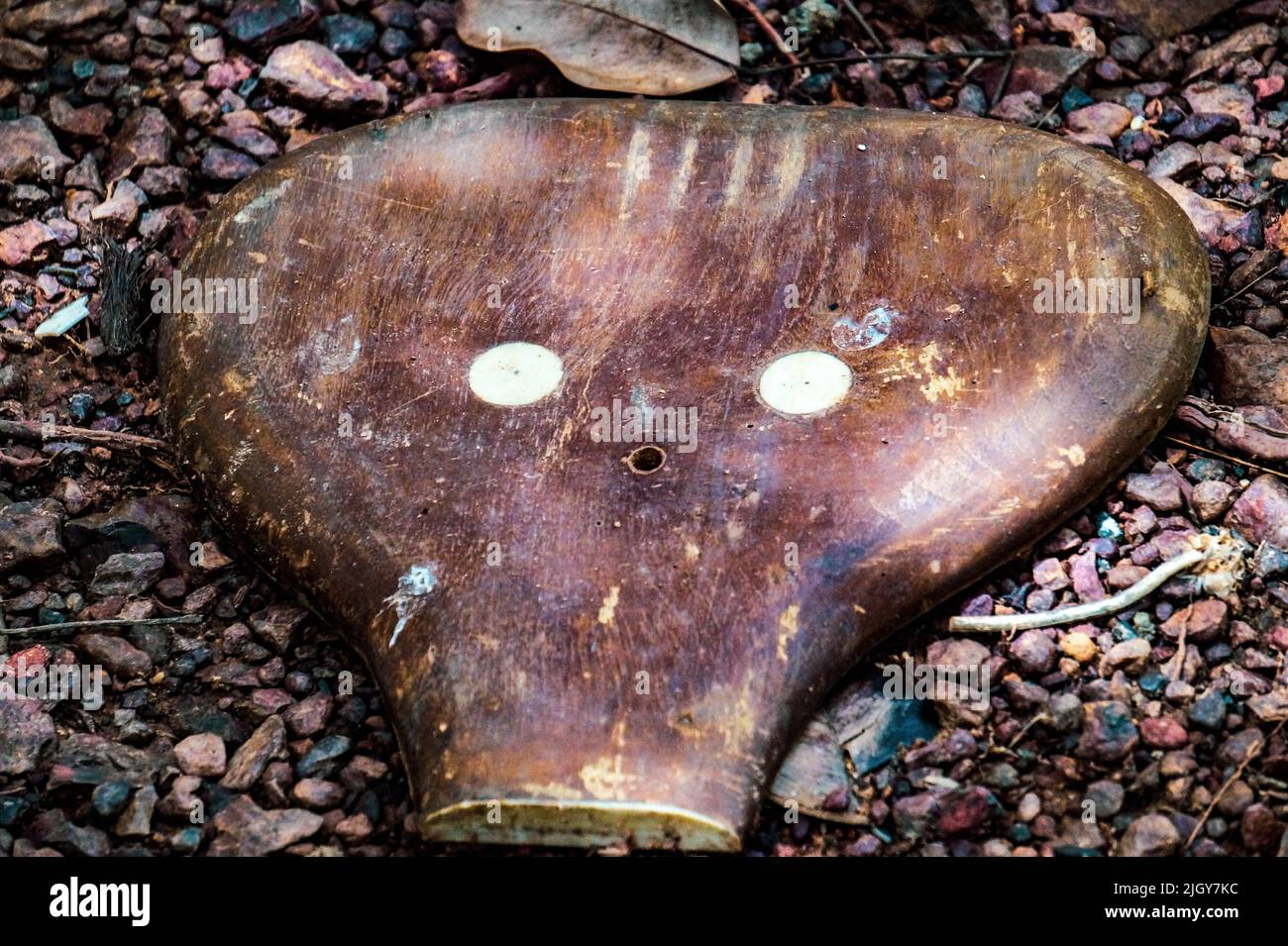 Broken music instrument hi-res stock photography and images - Alamy