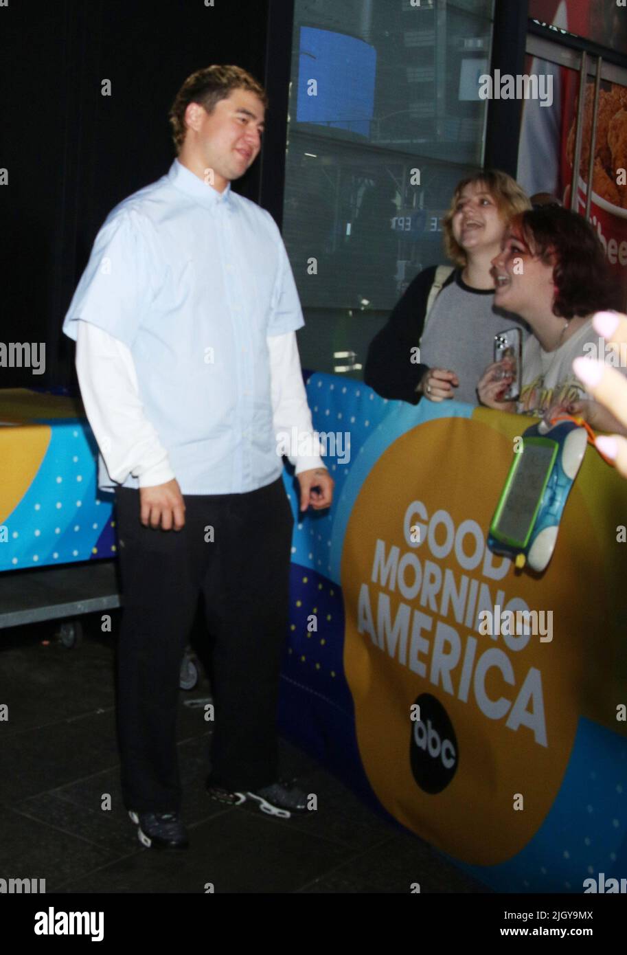 Calum 5sos Logo 2022