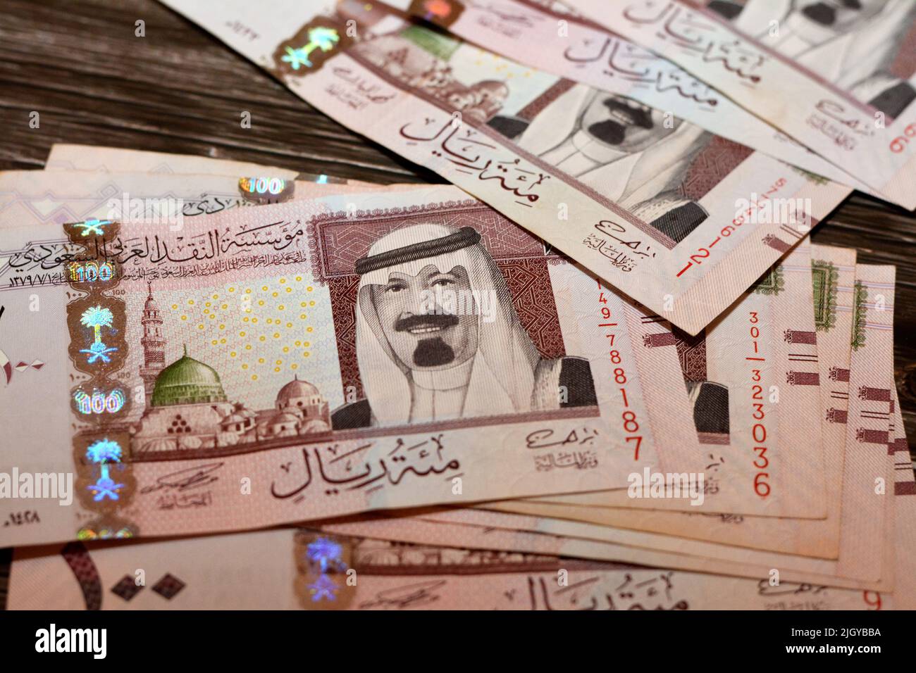 Stack of Saudi Arabia 100 SAR one hundred riyals cash money banknote ...
