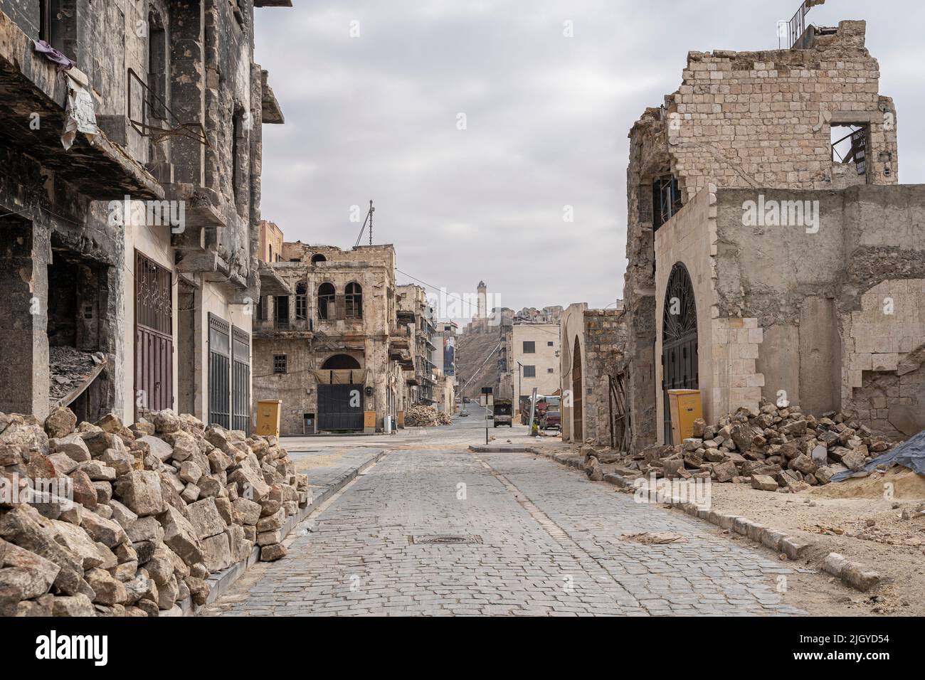 Aleppo souk ruin hi-res stock photography and images - Alamy
