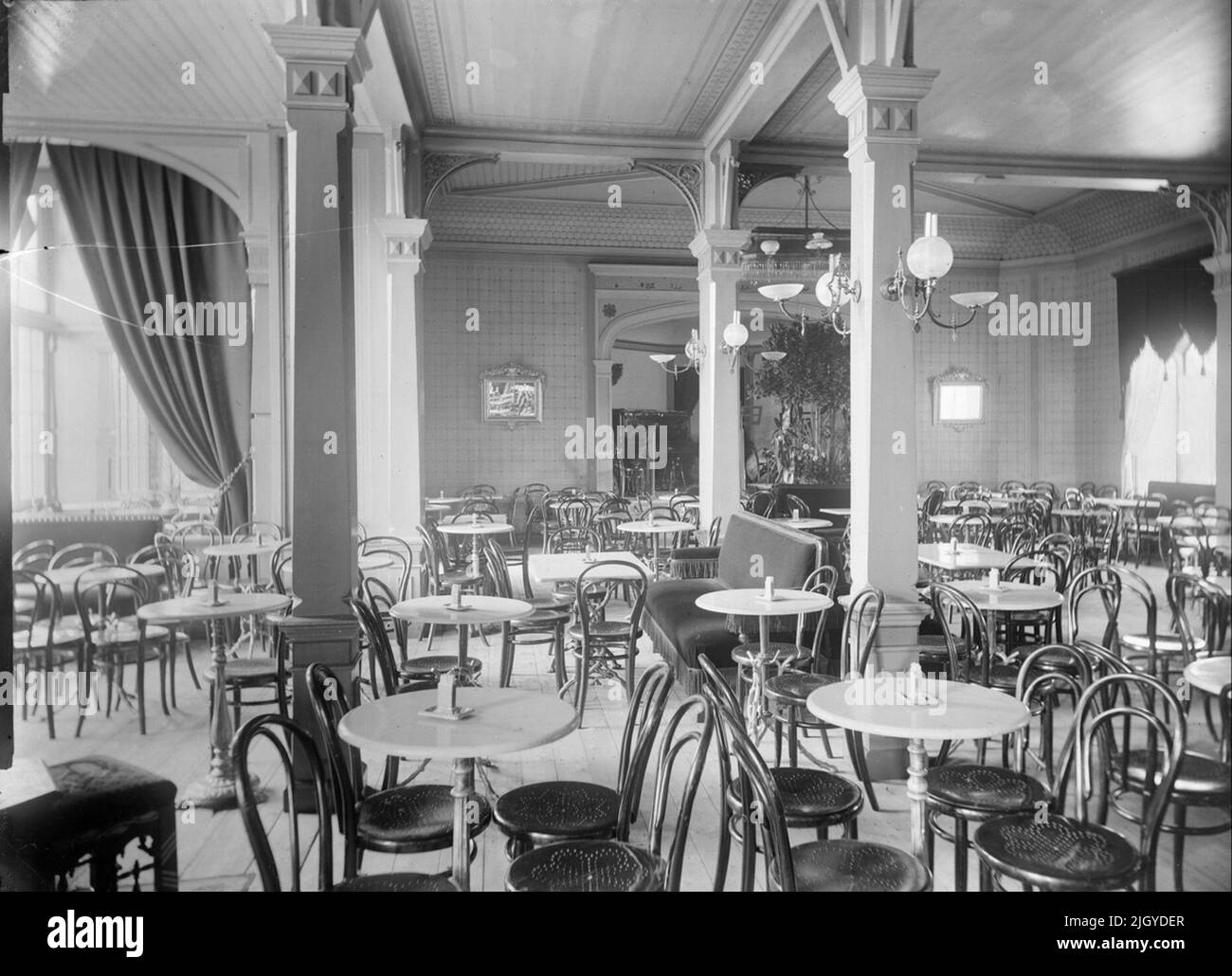 View towards the Orchestra Bar in Restaurant Rollan, Kungsgatan ...