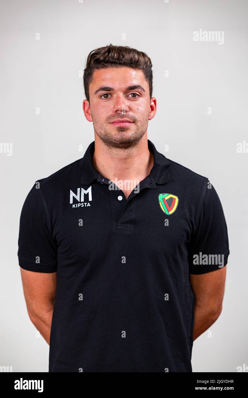 Oostende's kiné Nathan Marteel poses for the photographer at the 2022 ...