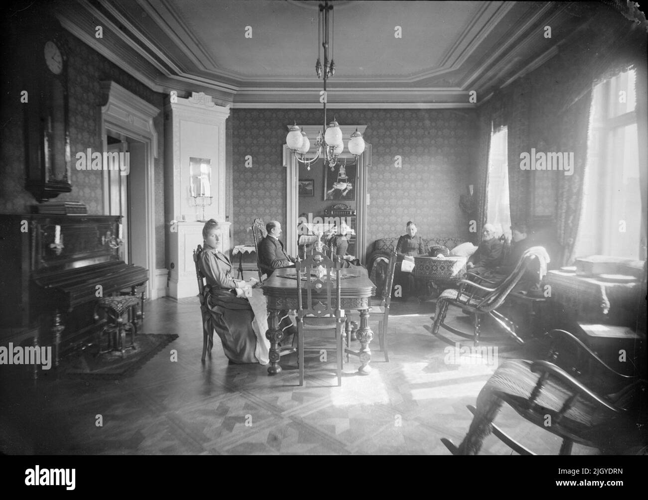 Hall in Ombudsman Deurell's home, Dragarbrunnsgatan 46, Uppsala 1890 ...