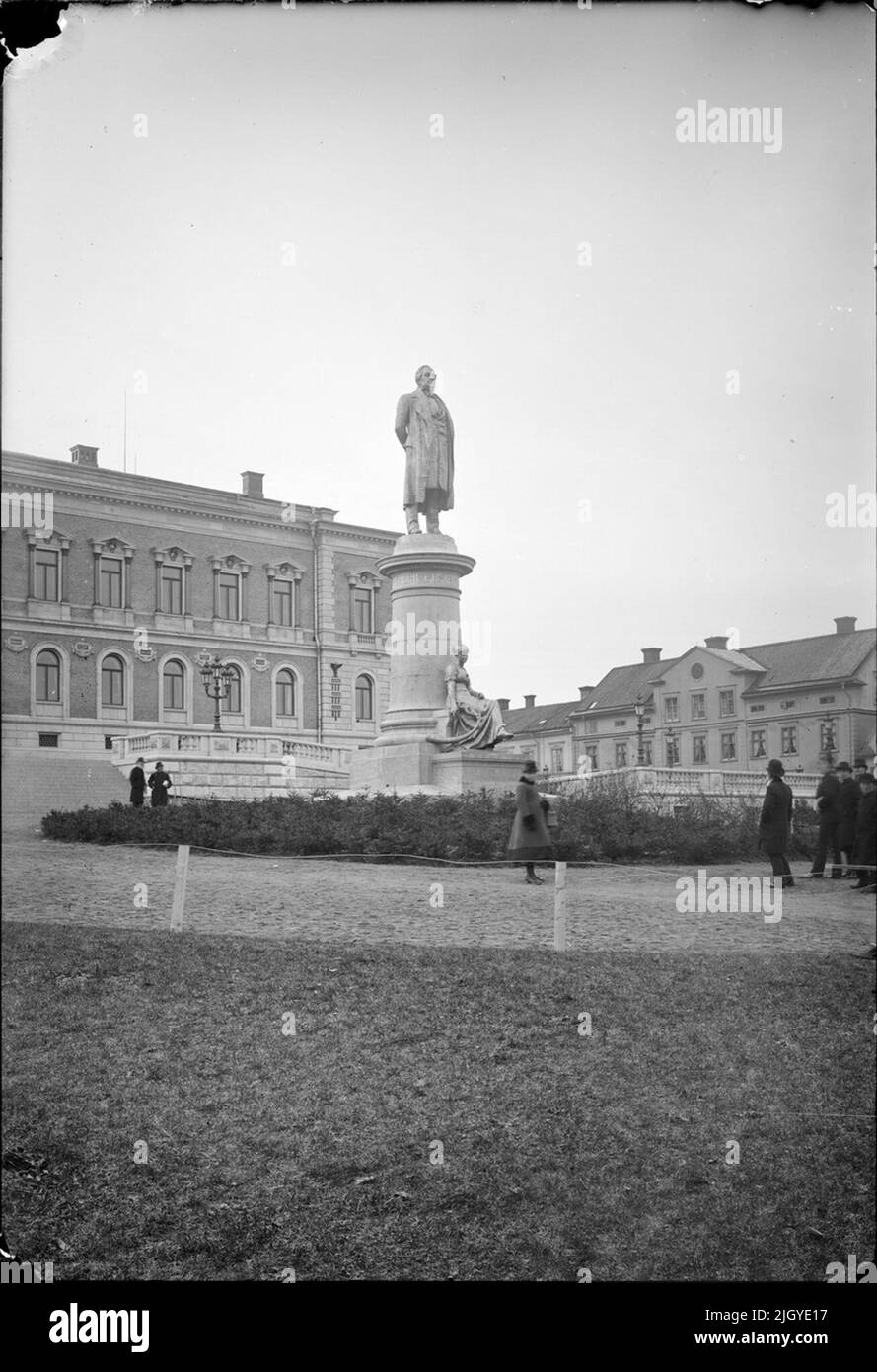 John Börjeson's statue depicting Erik Gustaf Geijer, University Park ...