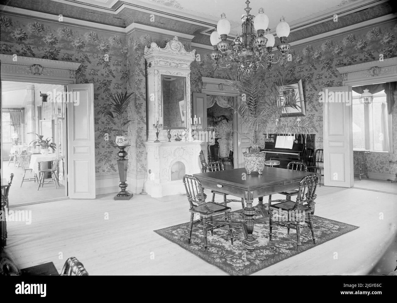 The banquet hall in Grindstugan, Kåbo, Uppsala 1899. The banquet hall ...
