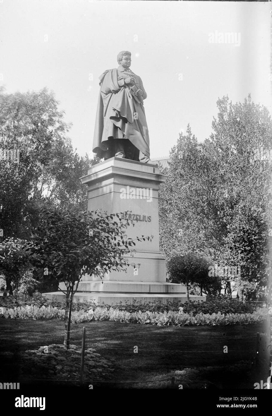 Statue - Jacob Berzelius, Stockholm. Statue - Jacob Berzelius ...
