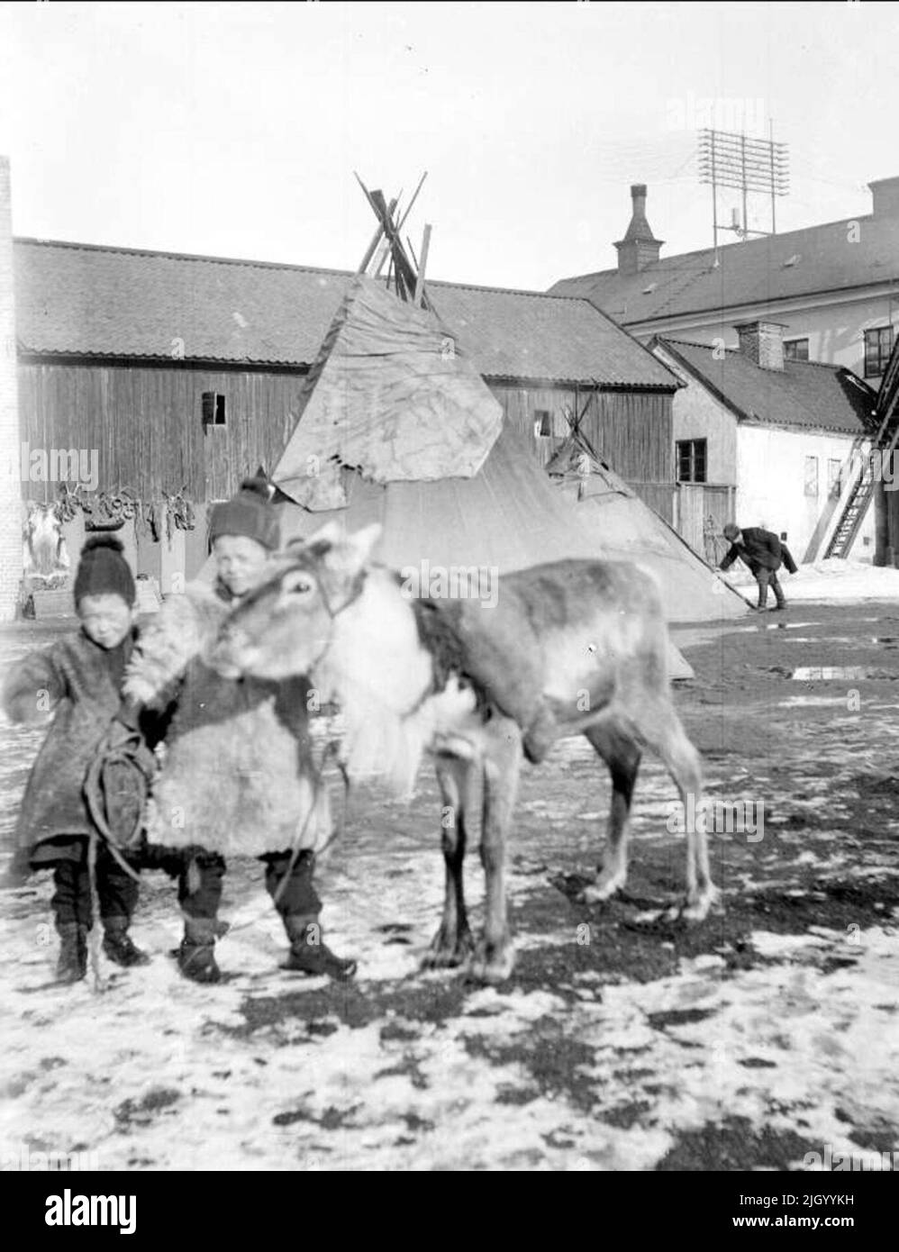 Children and pure at Feithska Santa, the Oden Ygg, Uppsala block ...