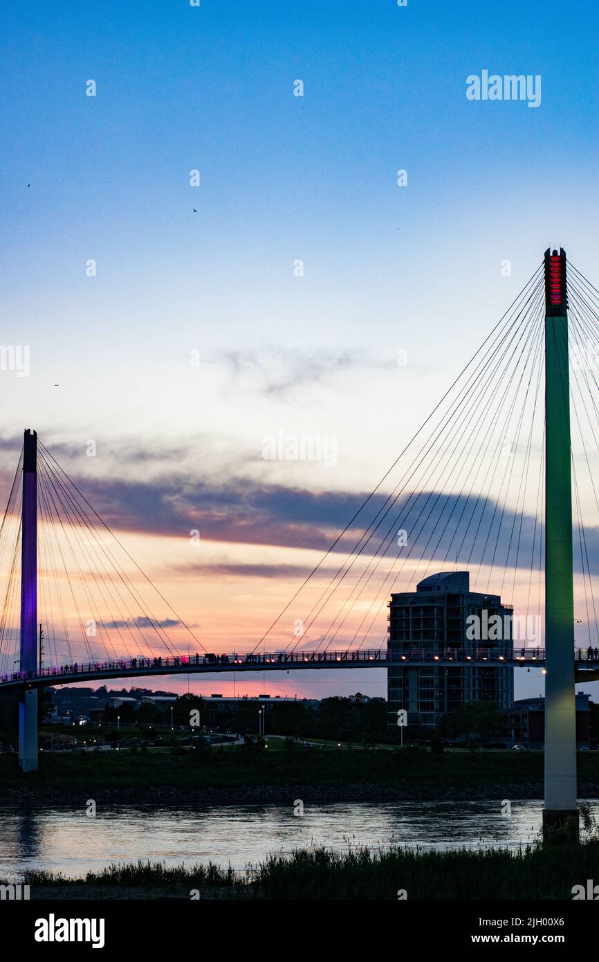 Bob kerrey pedestrian bridge omaha hi-res stock photography and images ...