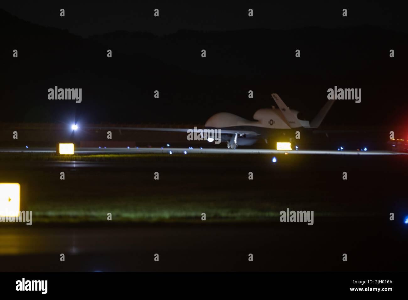 Mcas iwakuni in japan hi-res stock photography and images - Alamy