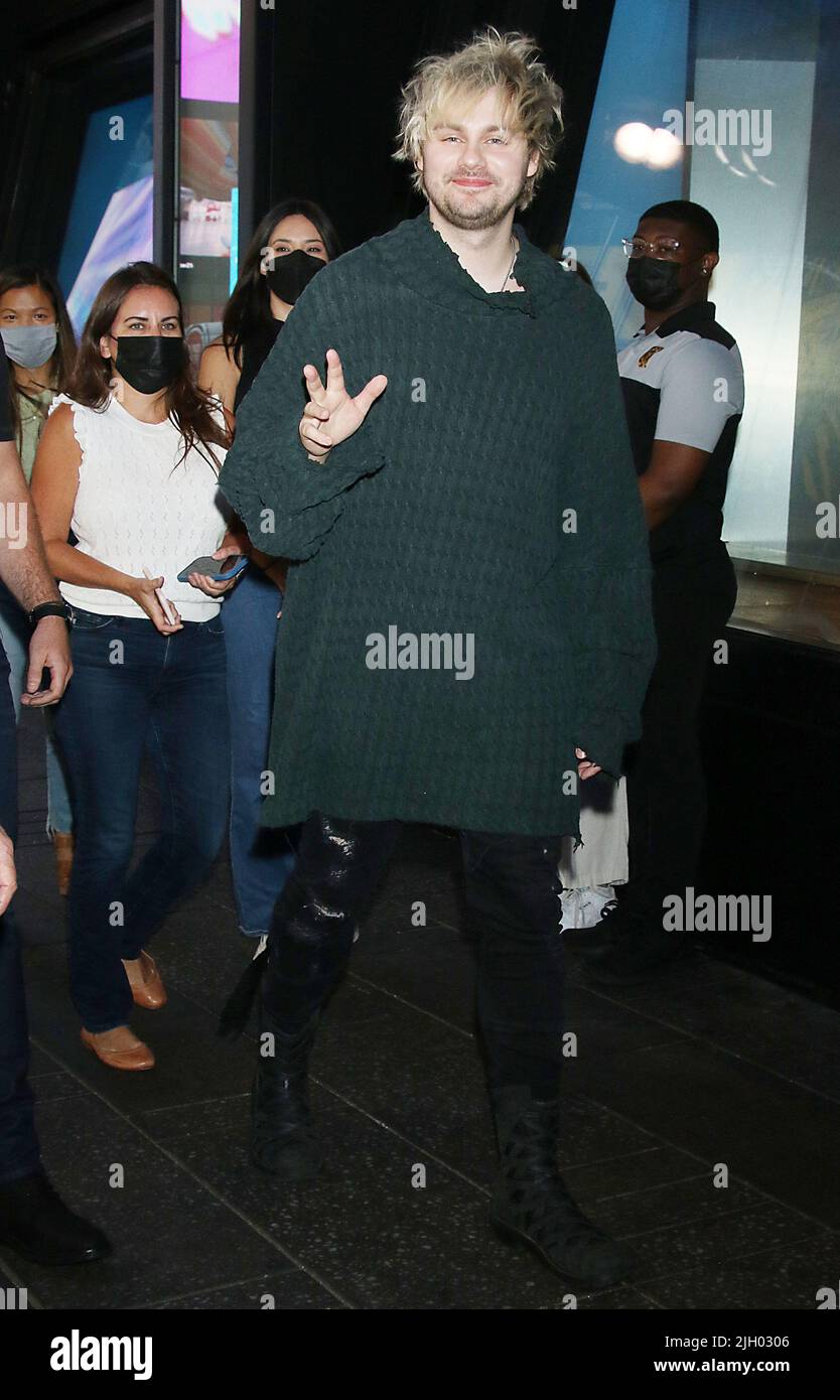 Ashton Irwin 2022 Smiling