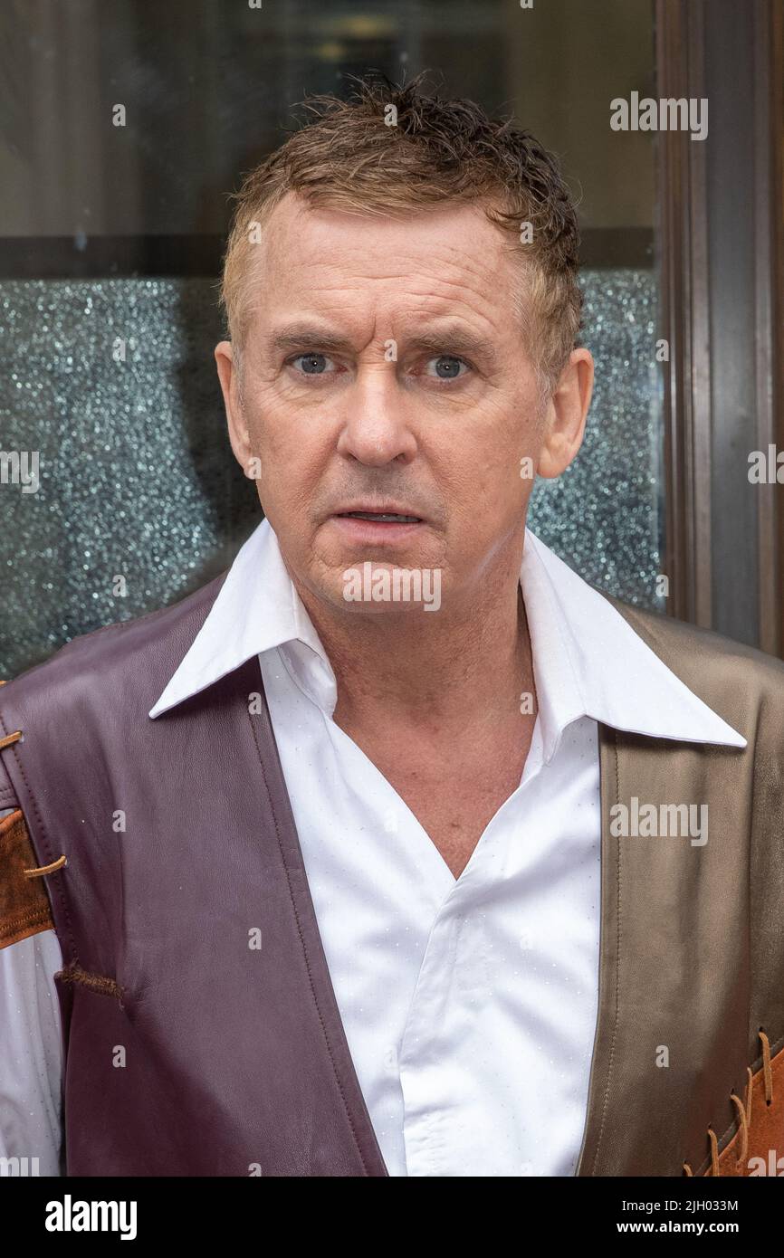 Cast attends the Dick Whittington Pantomime Photo call in Trafalgar Sq ...
