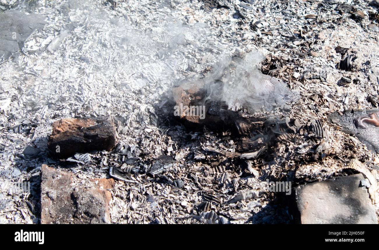 Wooden building burned down hi-res stock photography and images - Alamy