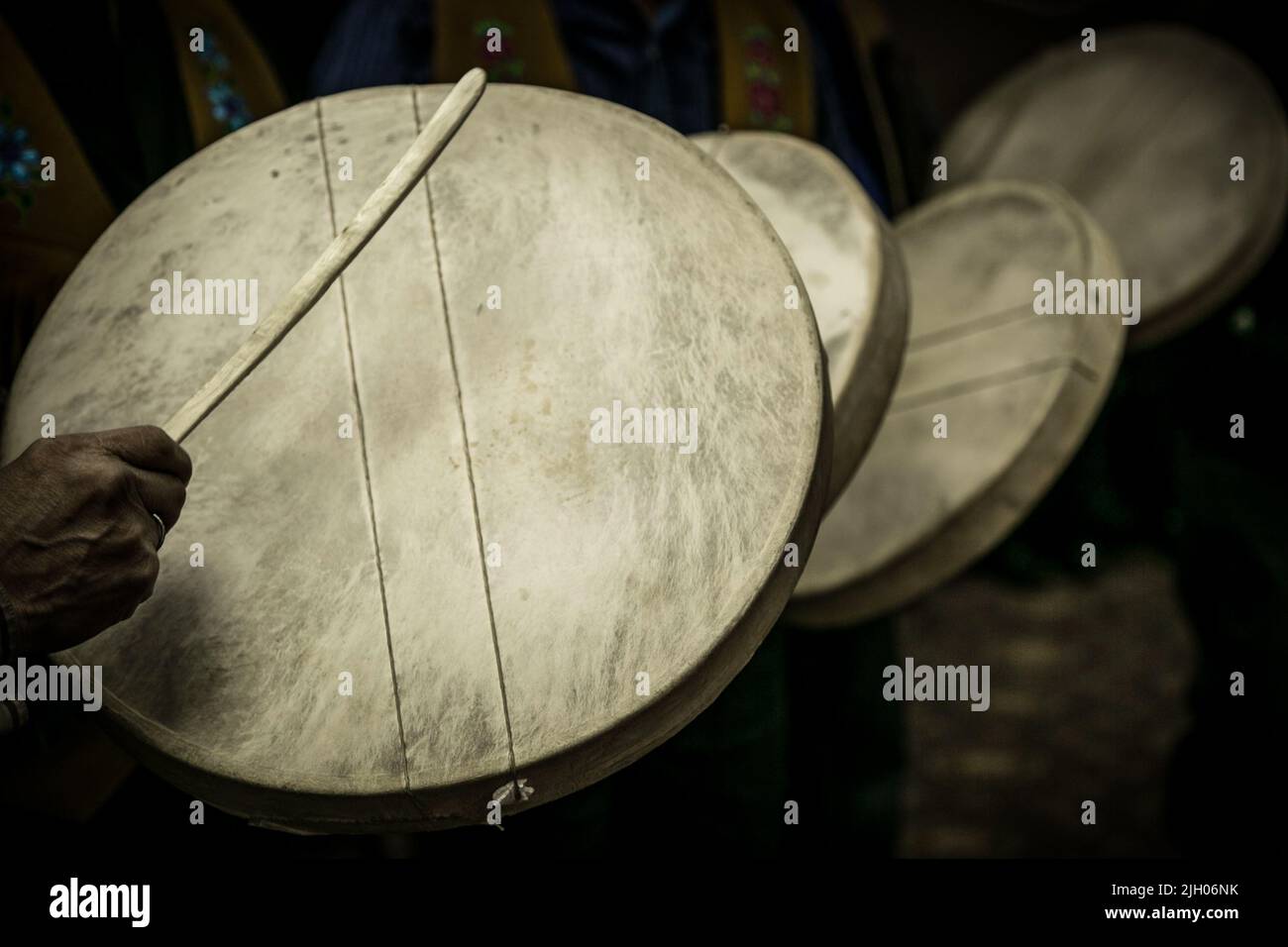 Aboriginal native drum hi-res stock photography and images - Alamy