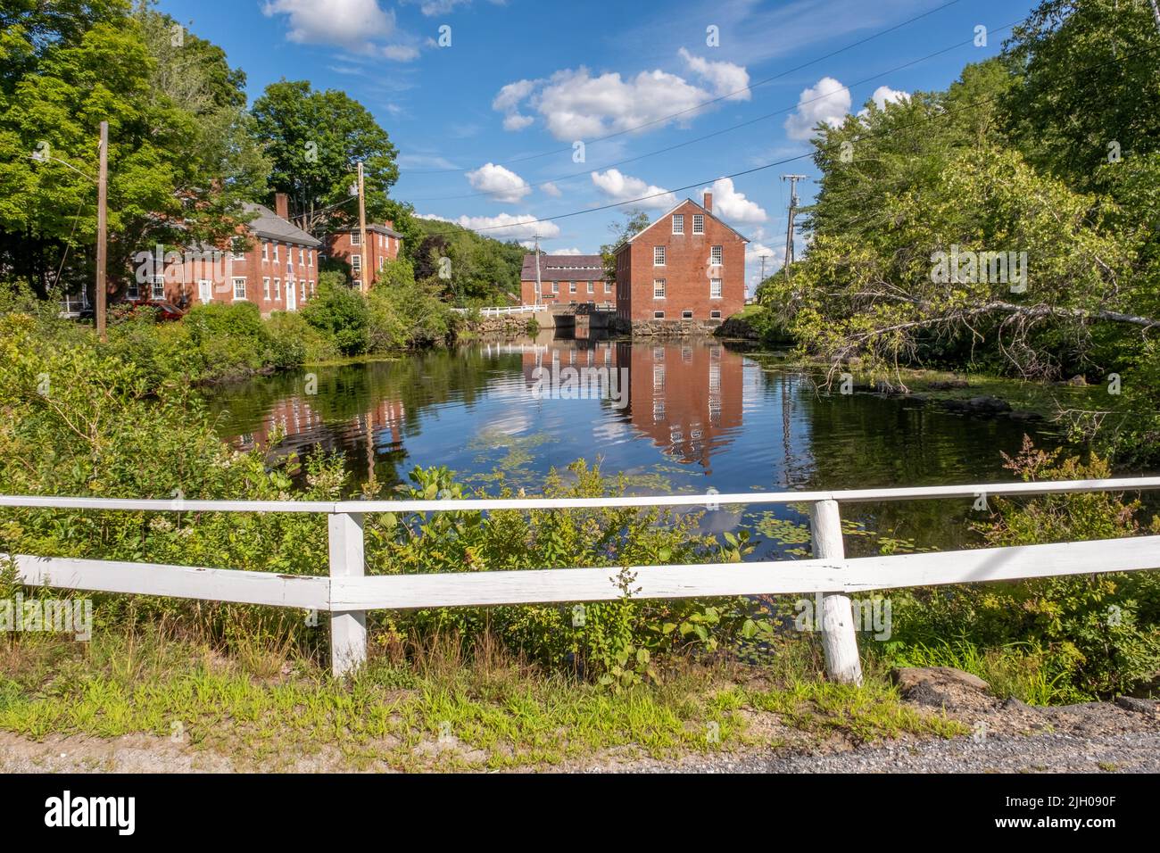 New england mill town hi-res stock photography and images - Alamy