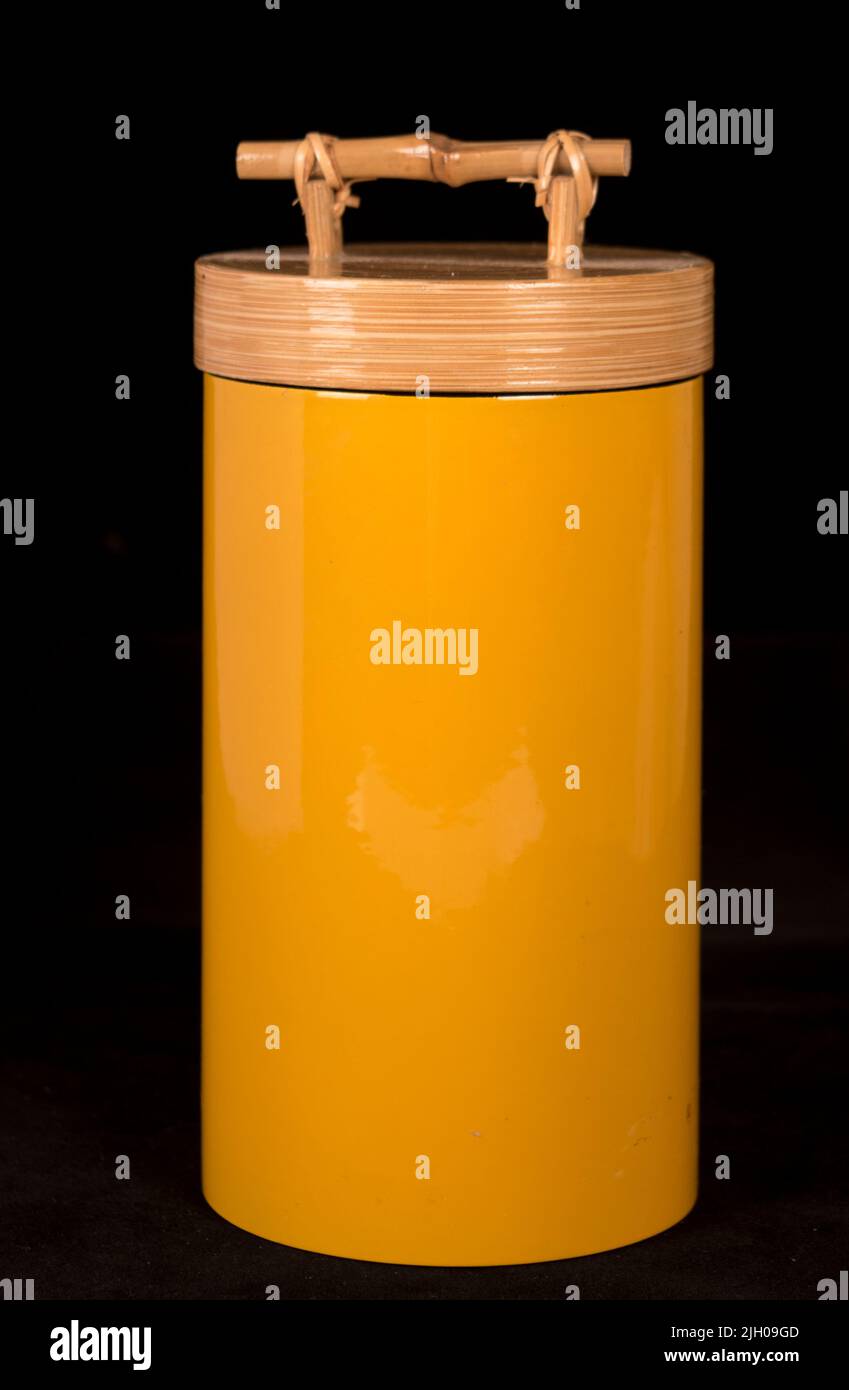 Yellow jar hi-res stock photography and images - Alamy