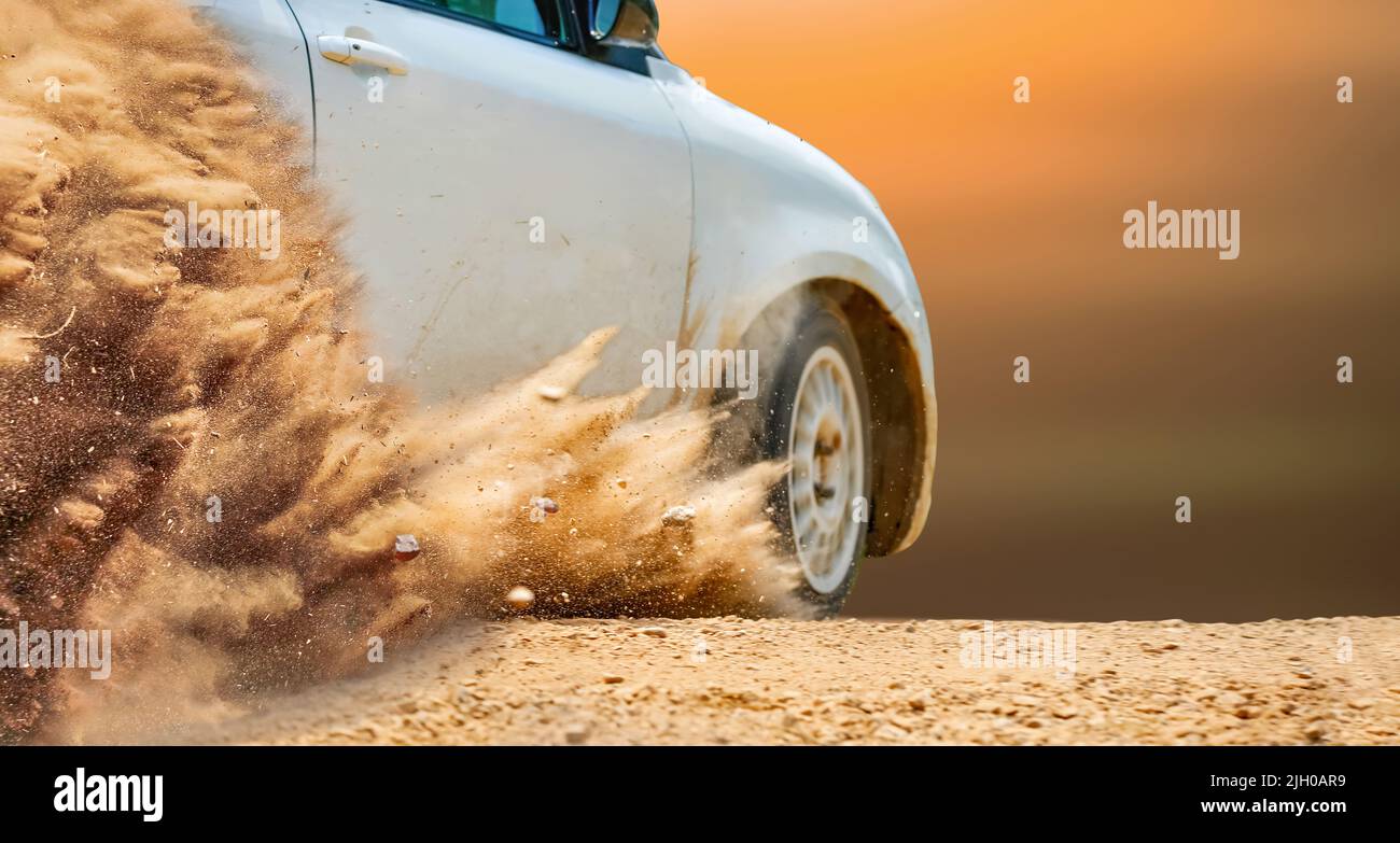 Car drifting desert hi-res stock photography and images - Alamy