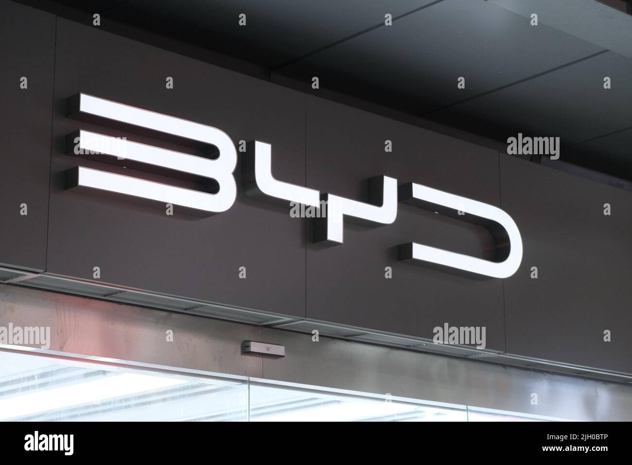 Shanghai.China-nov.27th 2021: close up BYD store logo. BYD is a Chinese ...