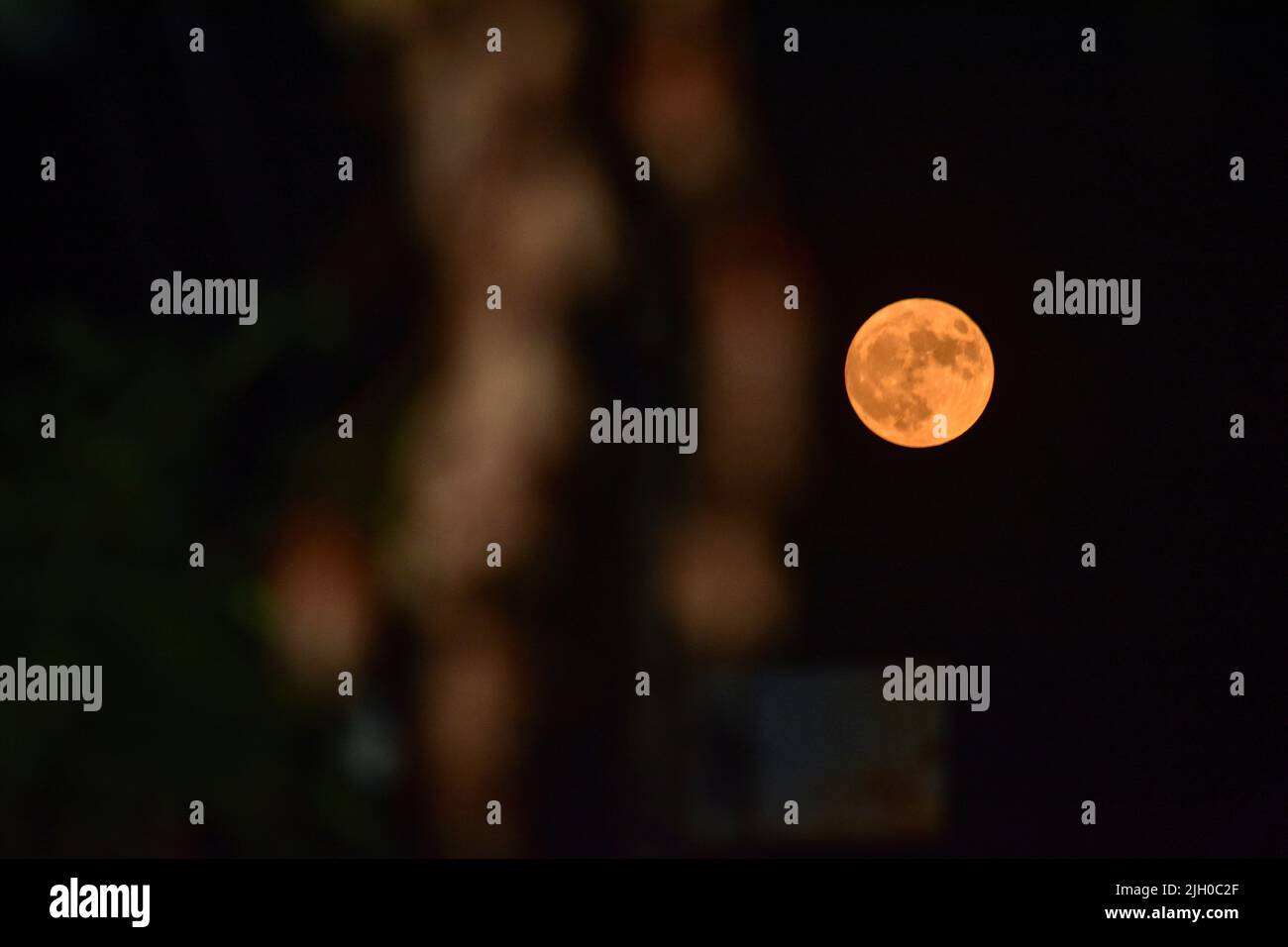 Full super buck moon hi-res stock photography and images - Alamy